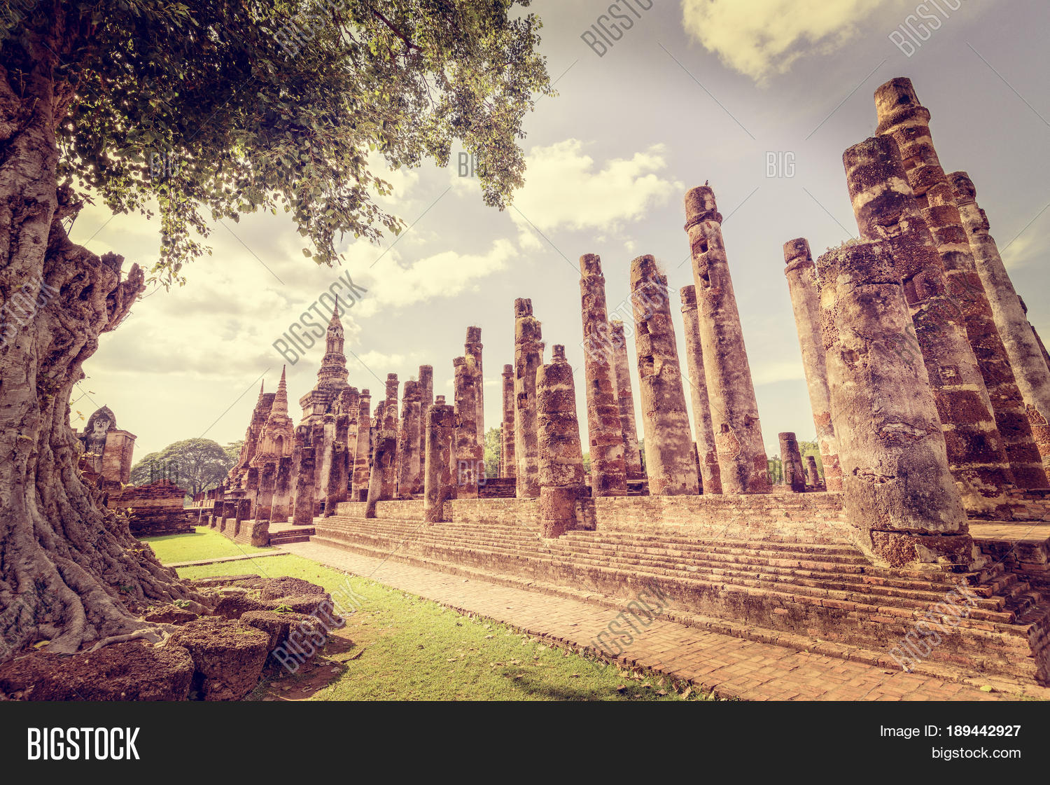 Vintage Style Ancient Image & Photo (Free Trial) | Bigstock