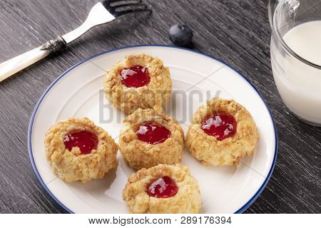 Strawberry Shortcake Images, Illustrations & Vectors (Free) - Bigstock