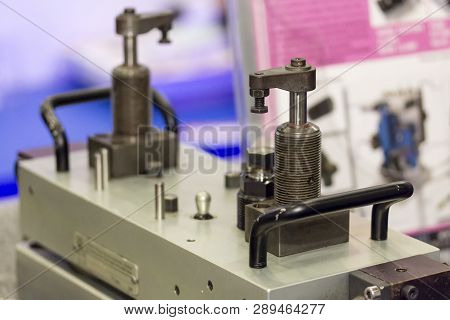 Rotary Clamp Cylinder Image & Photo (Free Trial) | Bigstock