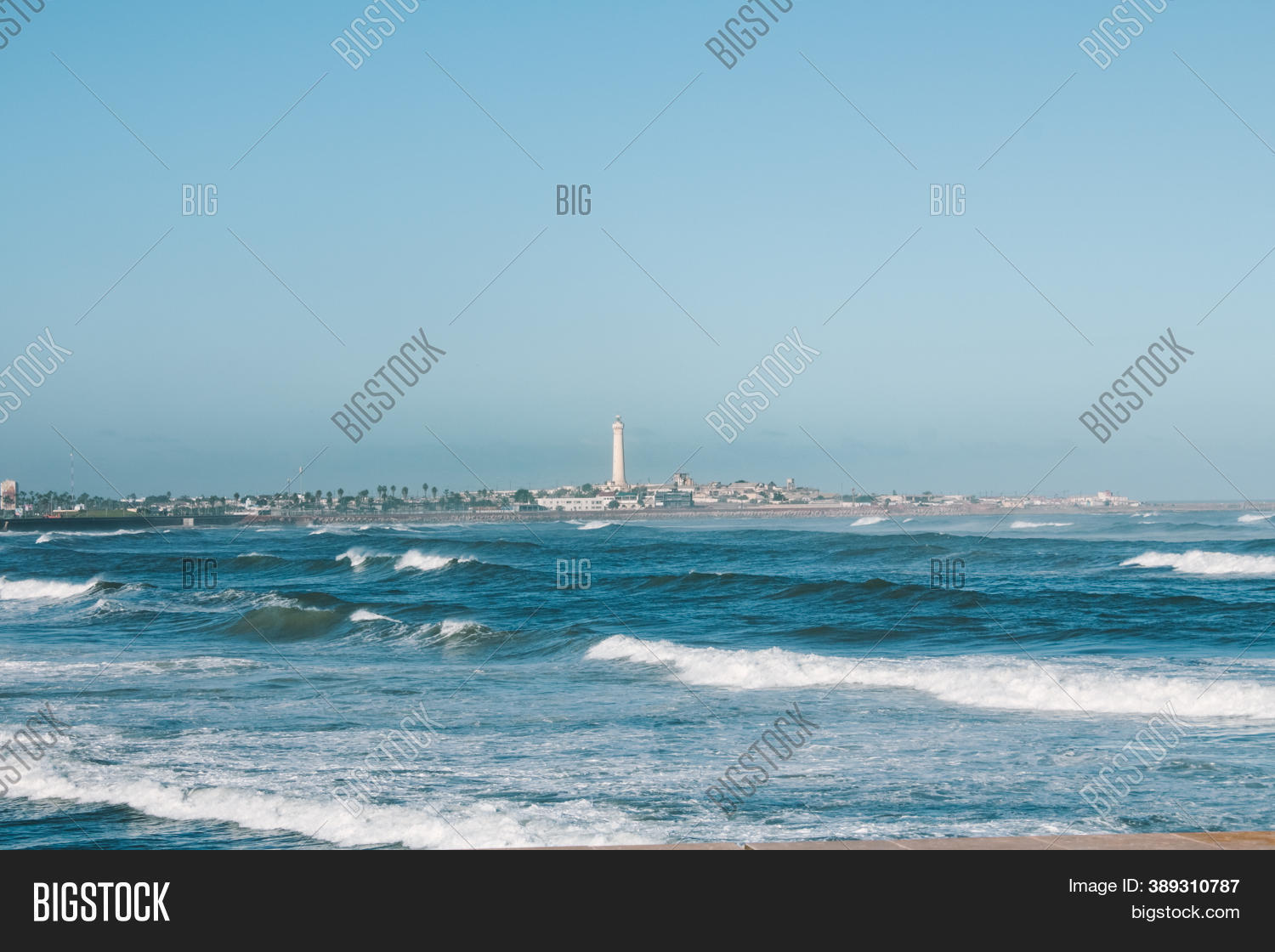 El Hank Lighthouse ( Image & Photo (Free Trial) | Bigstock
