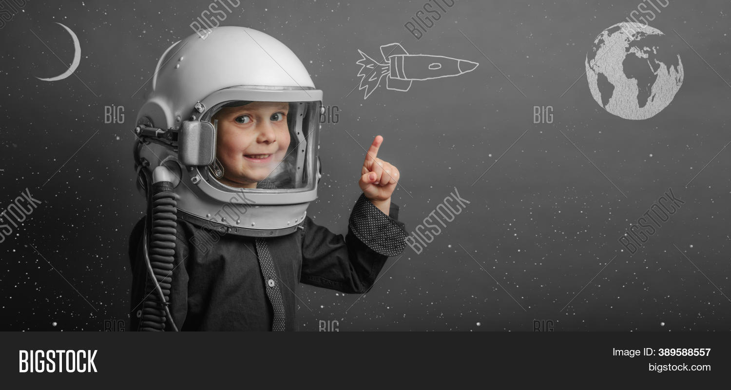 Small Child Imagines Image & Photo (Free Trial) | Bigstock