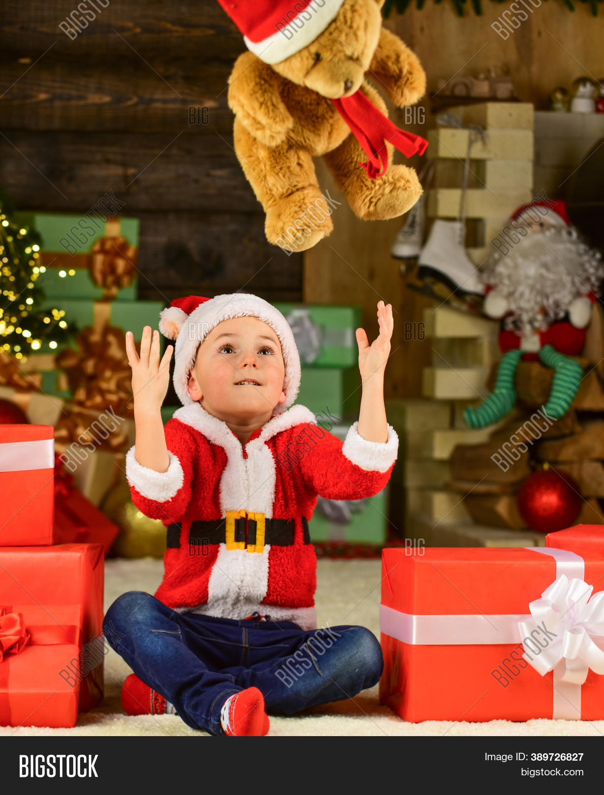 Merry Christmas Image & Photo (Free Trial) | Bigstock
