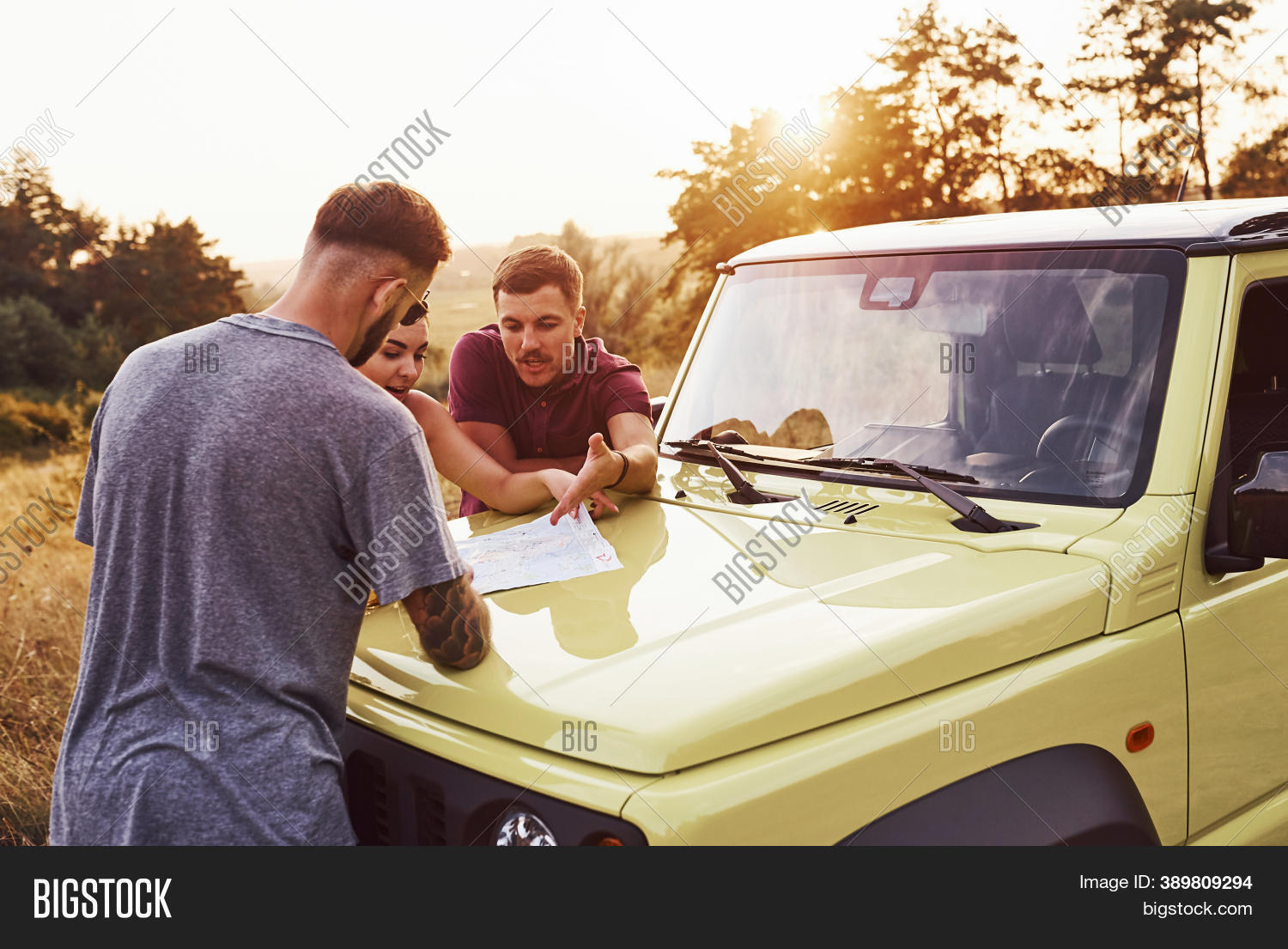 People Reading Map Image & Photo (Free Trial) | Bigstock