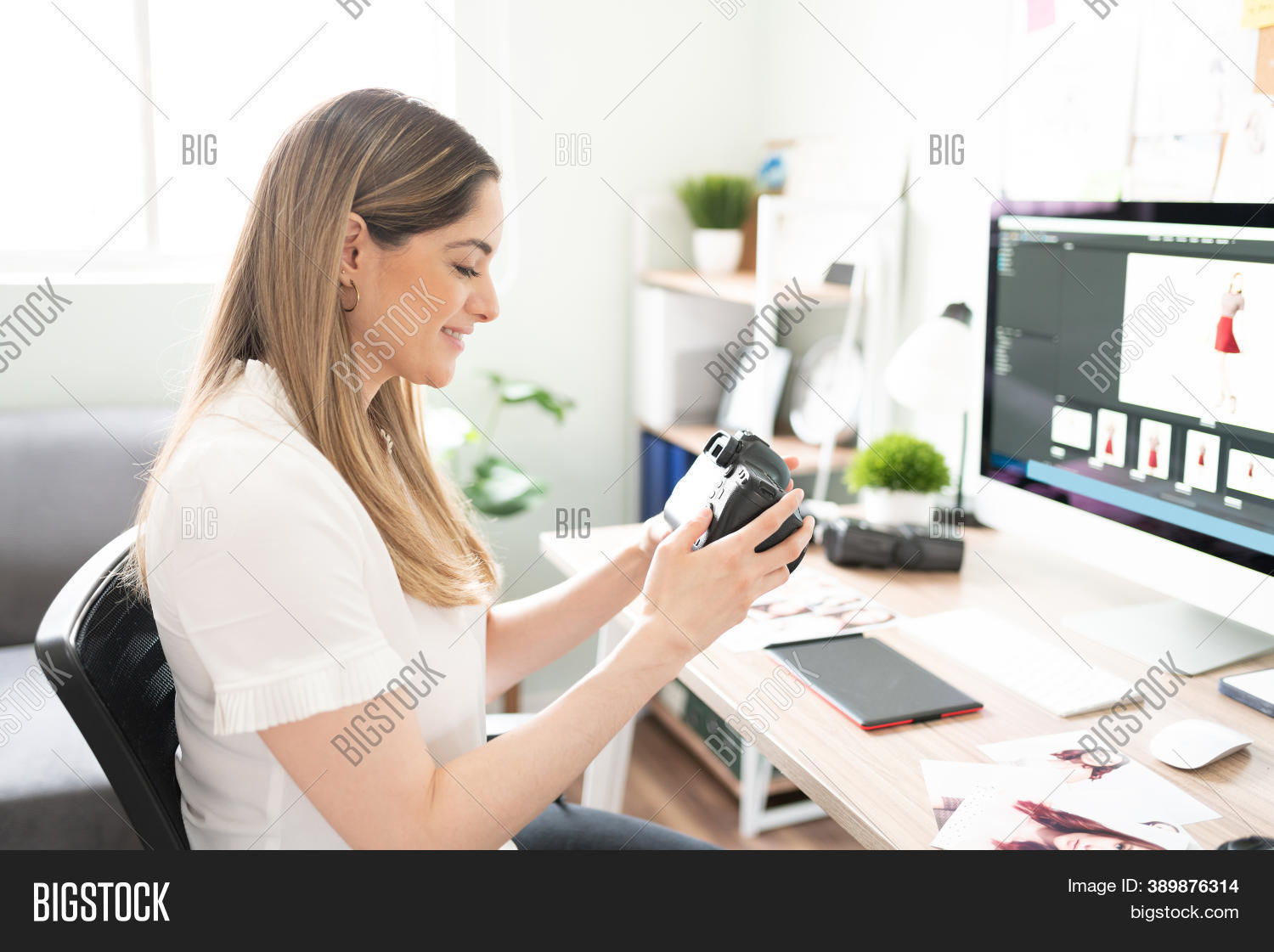 Cute Photographer Image & Photo (Free Trial) | Bigstock