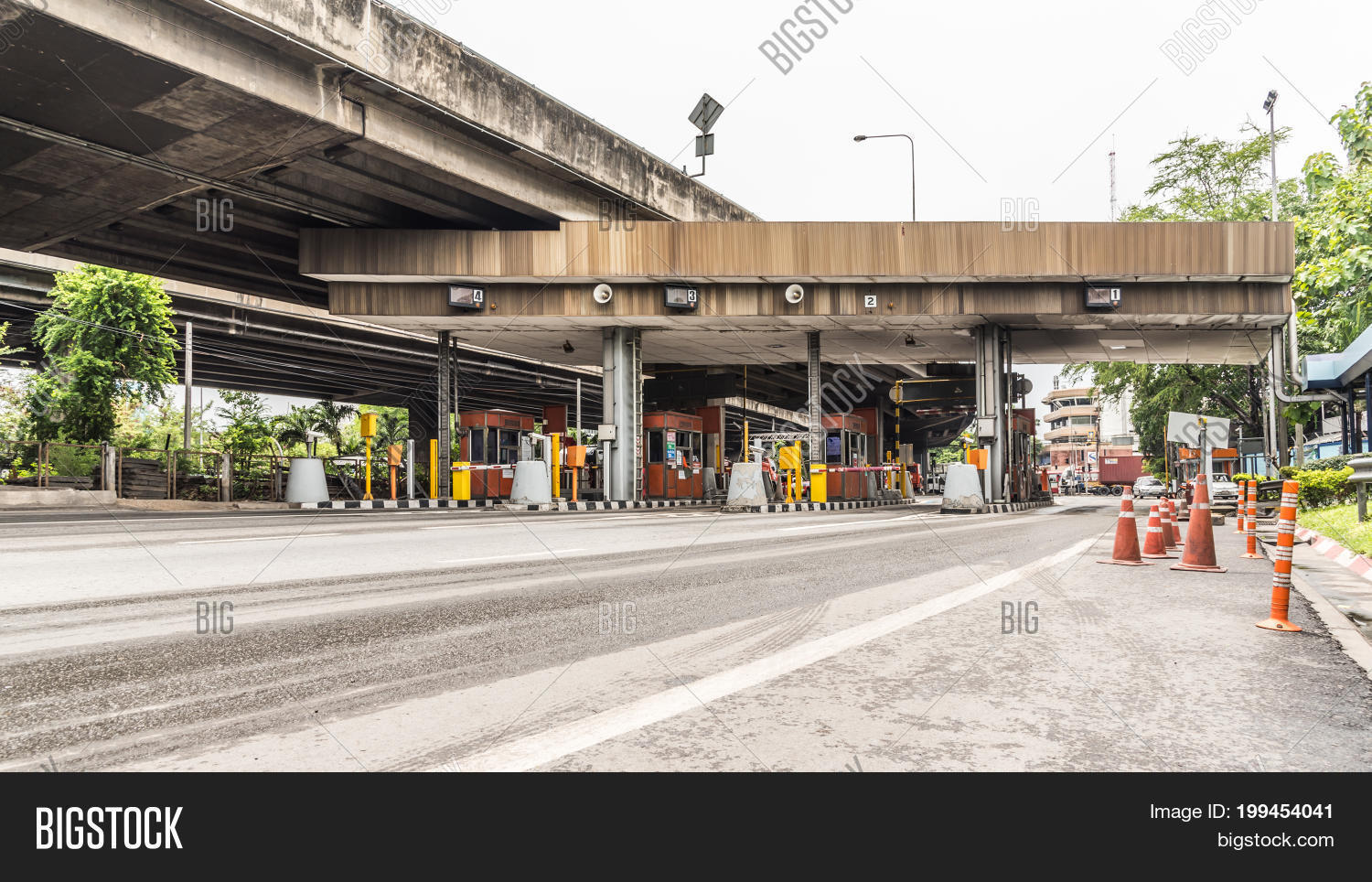 Gate Expressway Fee Image & Photo (Free Trial) | Bigstock