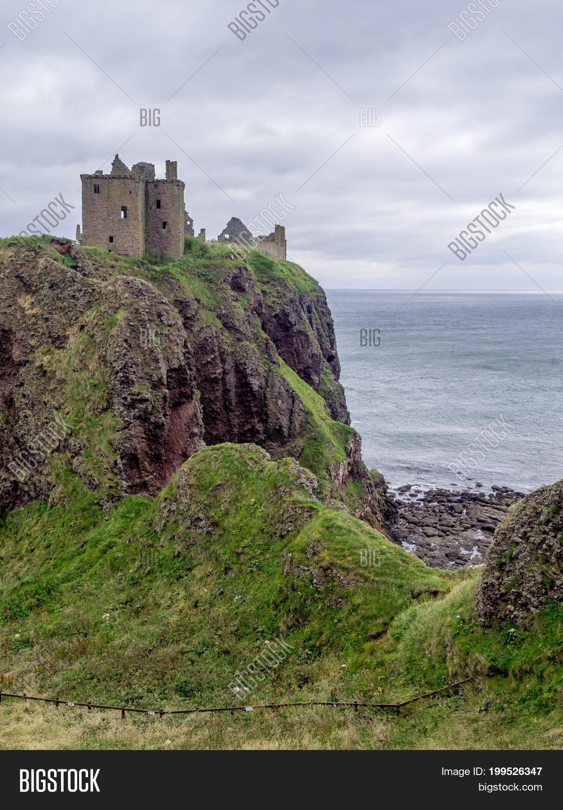 Ruins Dunnottar Castle Image & Photo (Free Trial) | Bigstock