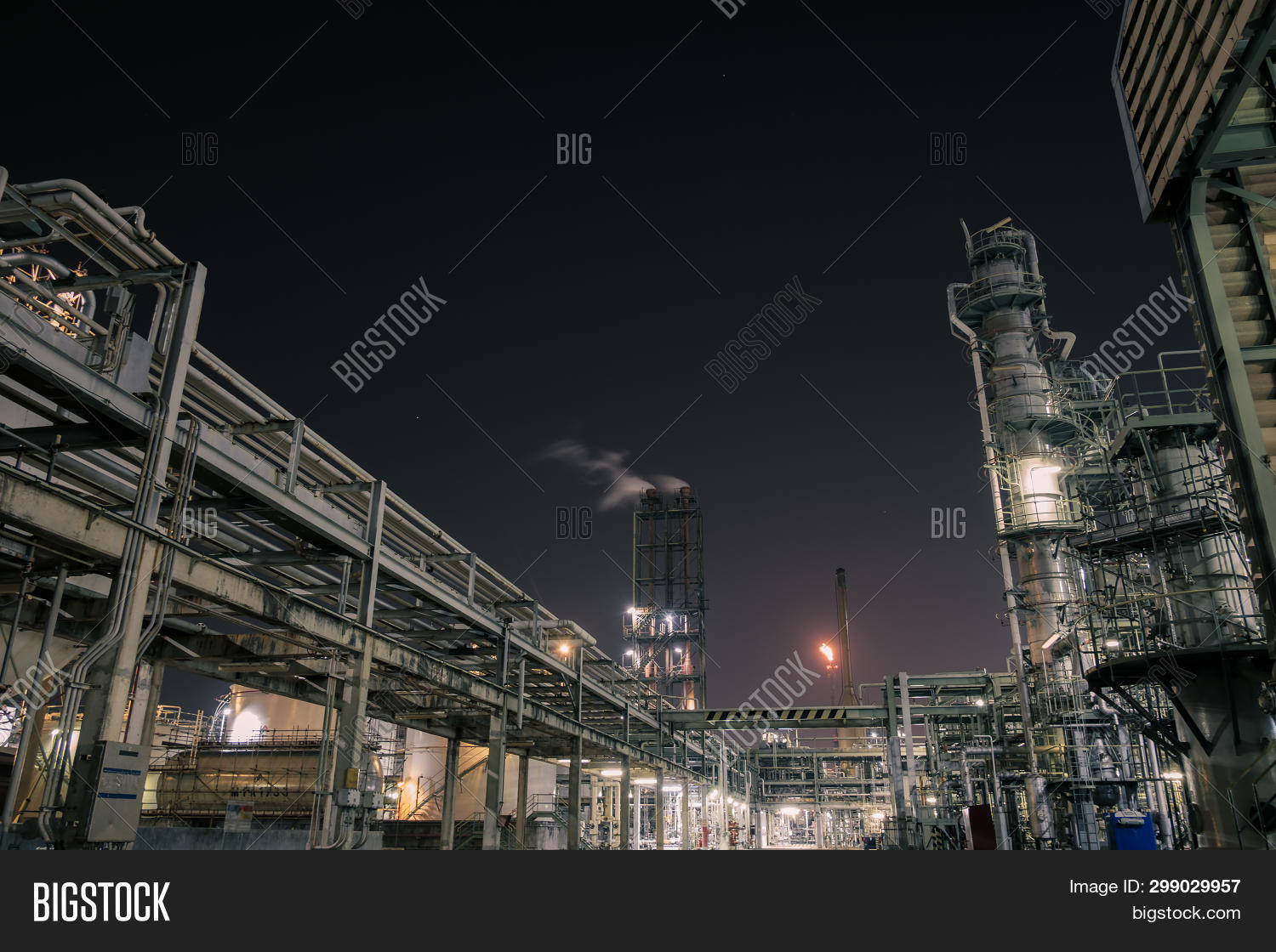 Pipeline Pipe Rack Image & Photo (Free Trial) | Bigstock