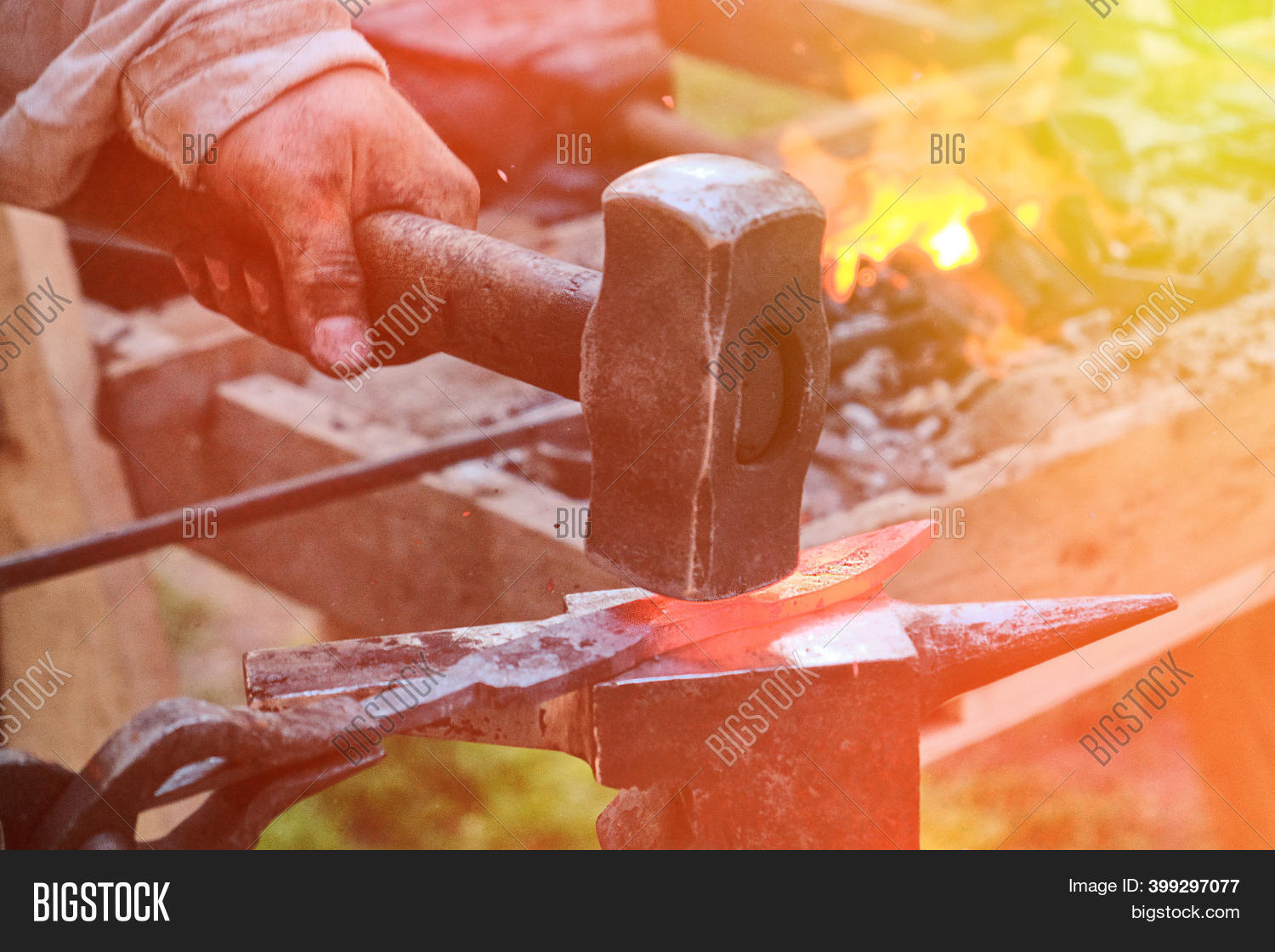 Blacksmith Hammer Hits Image & Photo (Free Trial) | Bigstock