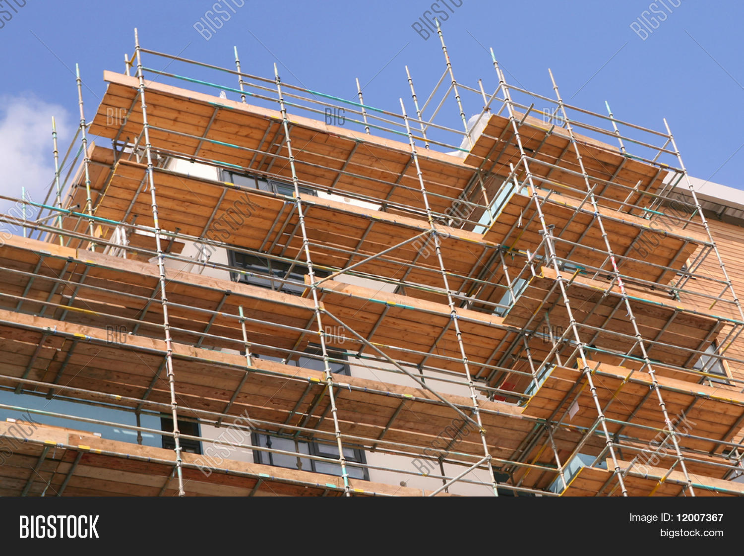 Construction site with scaffolding platform Stock Photo & Stock Images ...