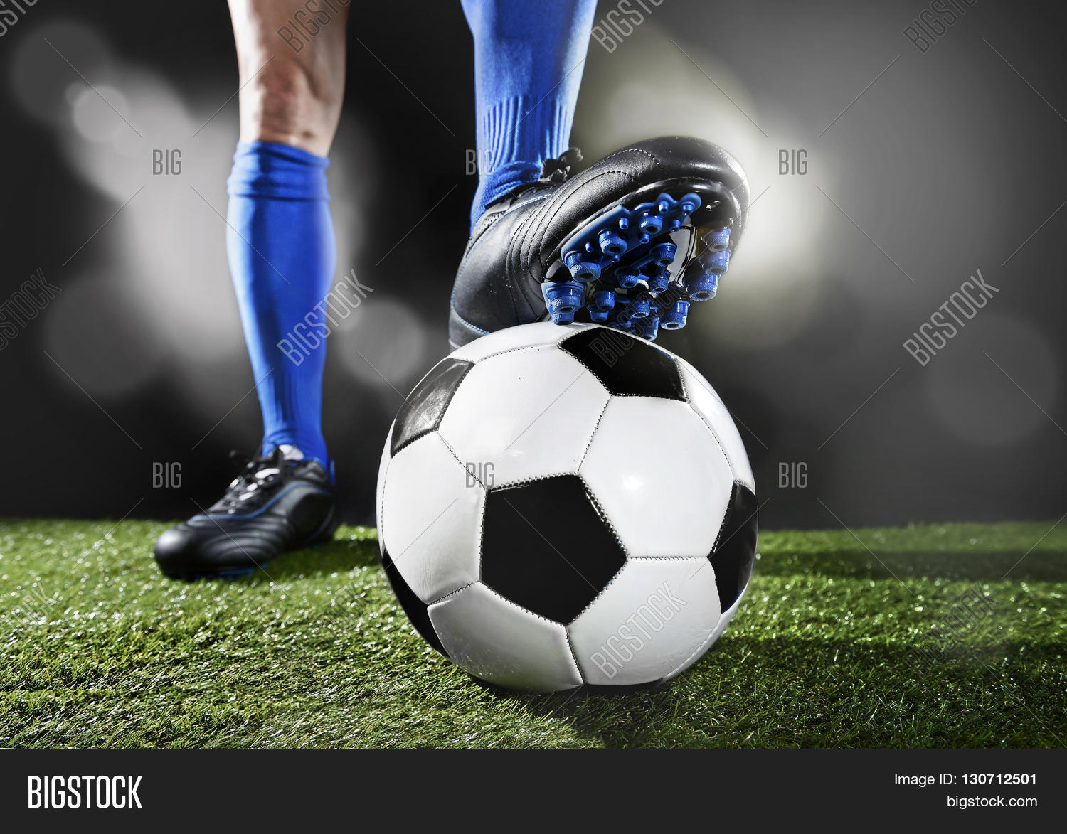 Close Legs Feet Football Player Image & Photo | Bigstock