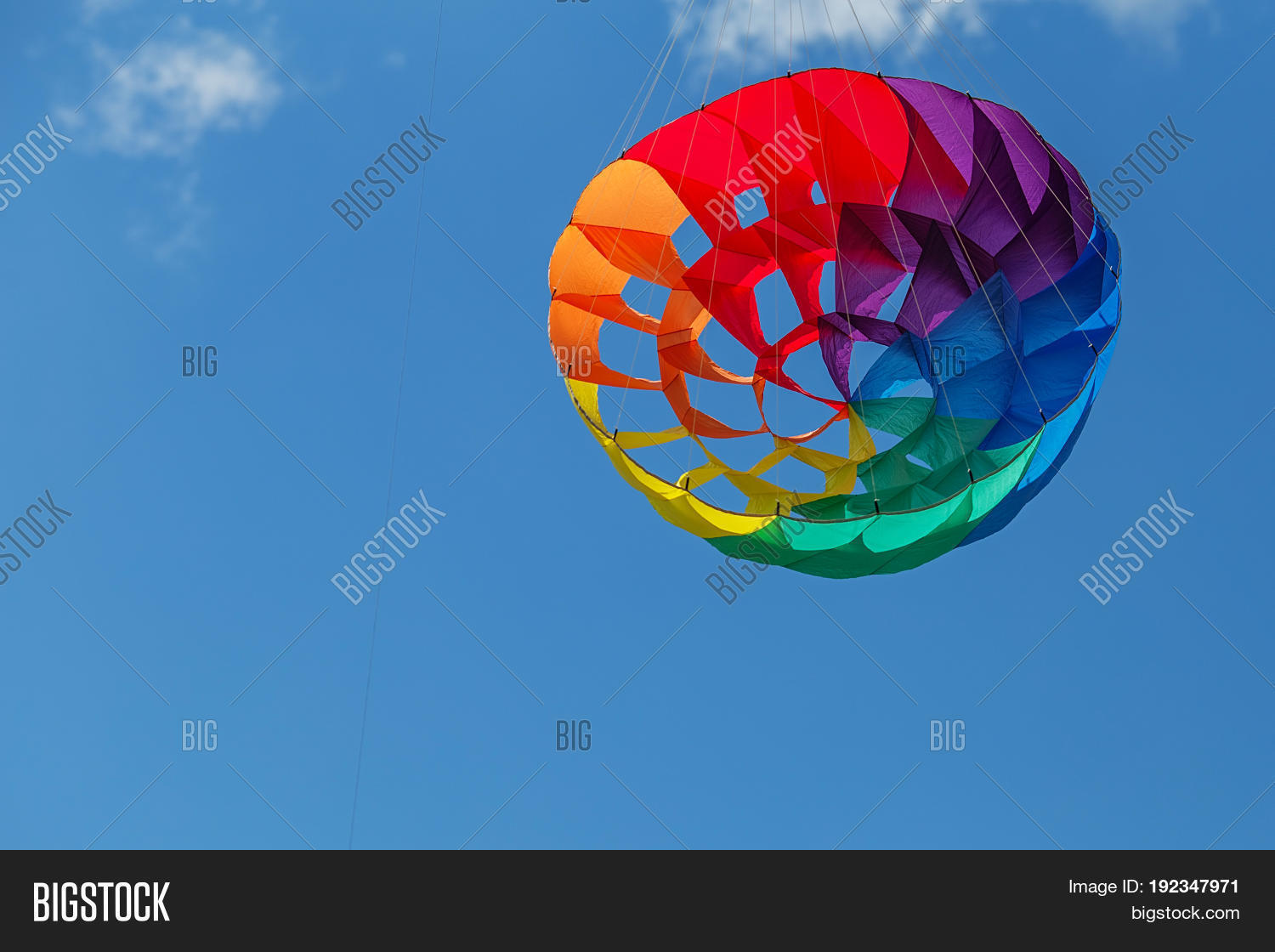 flyingkites-千图网