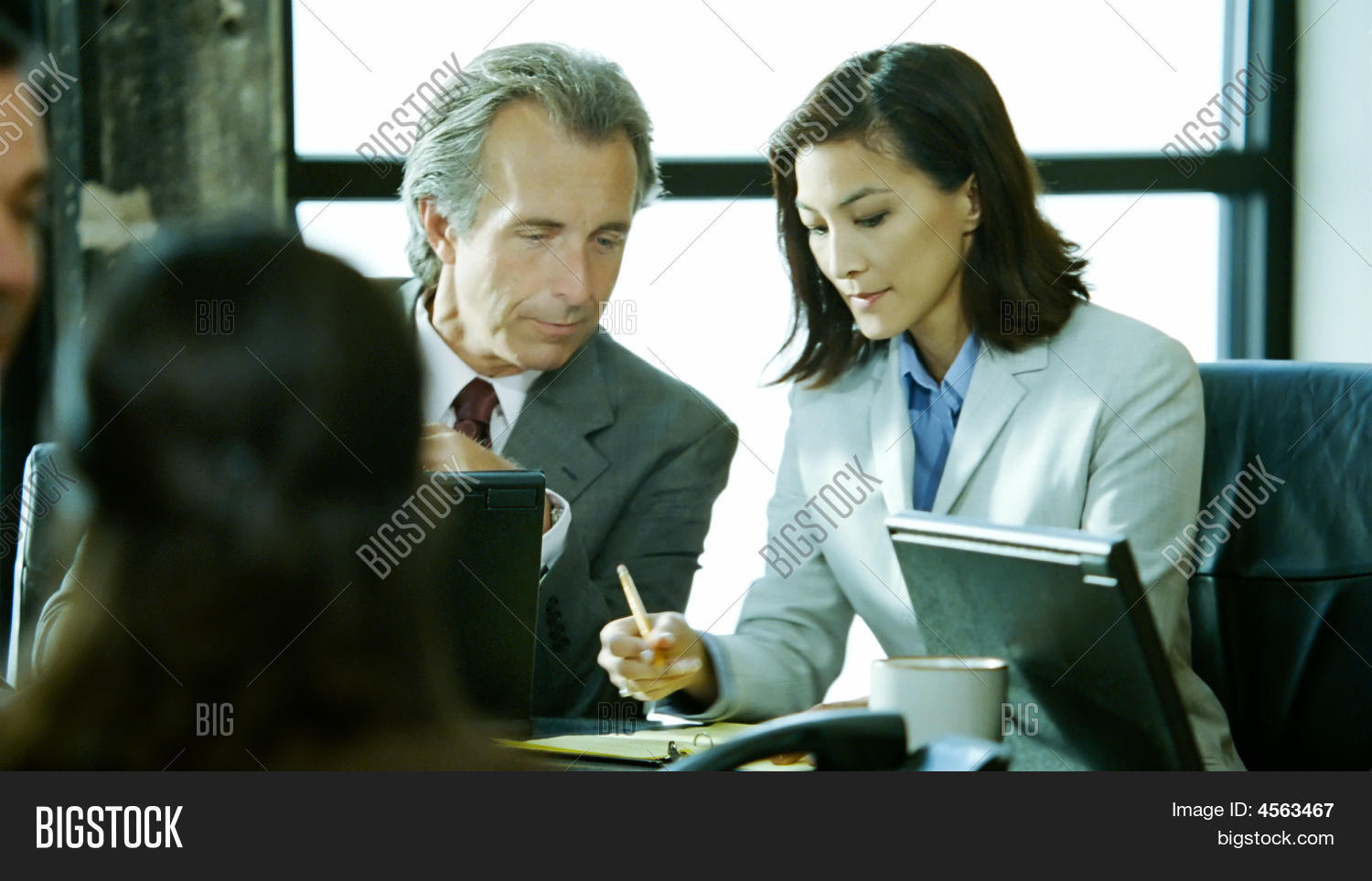 What are the Different Types of Financial Advisors? – AdvisoryHQ