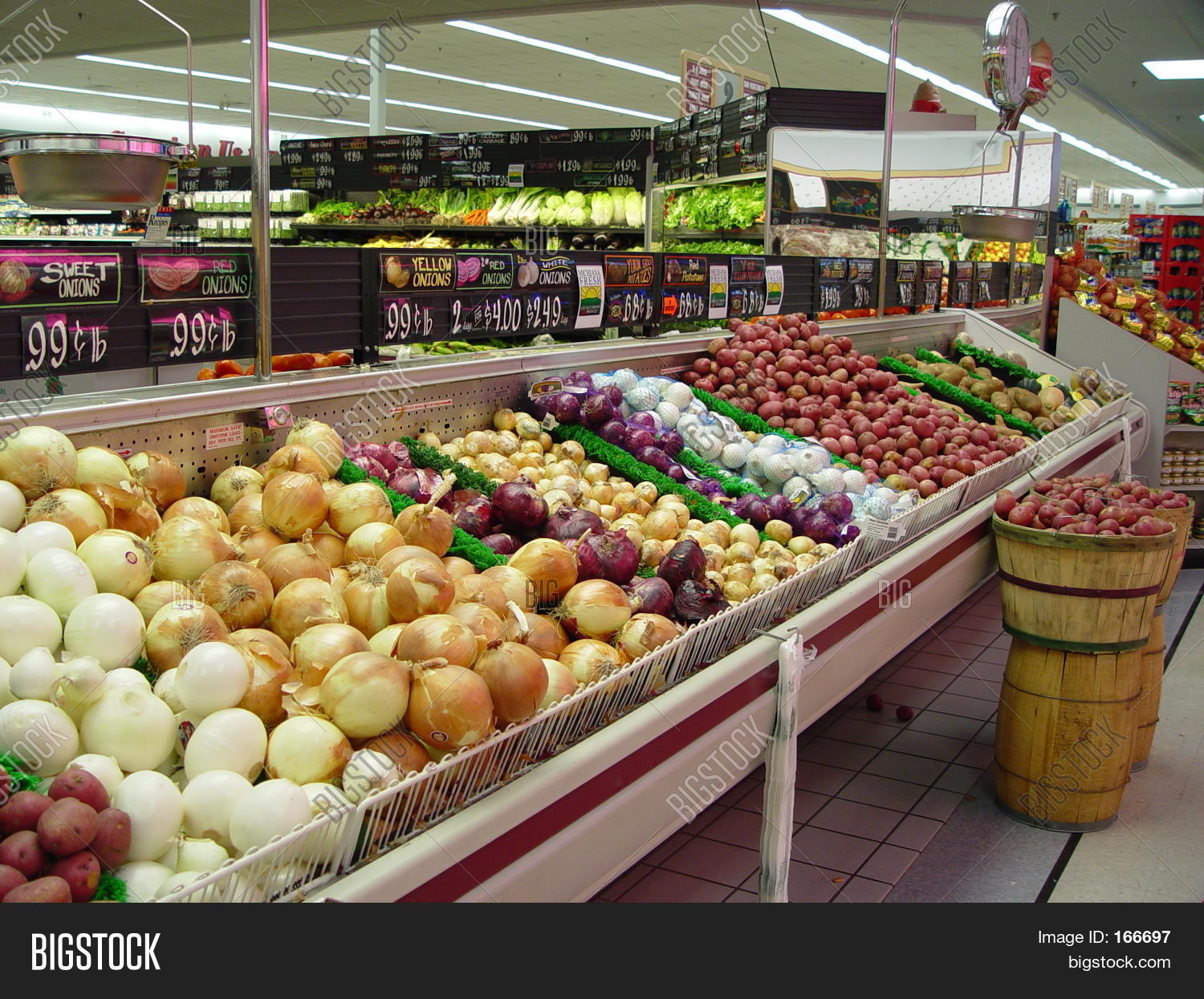 Supermarket Vegetable Display Image & Photo | Bigstock
